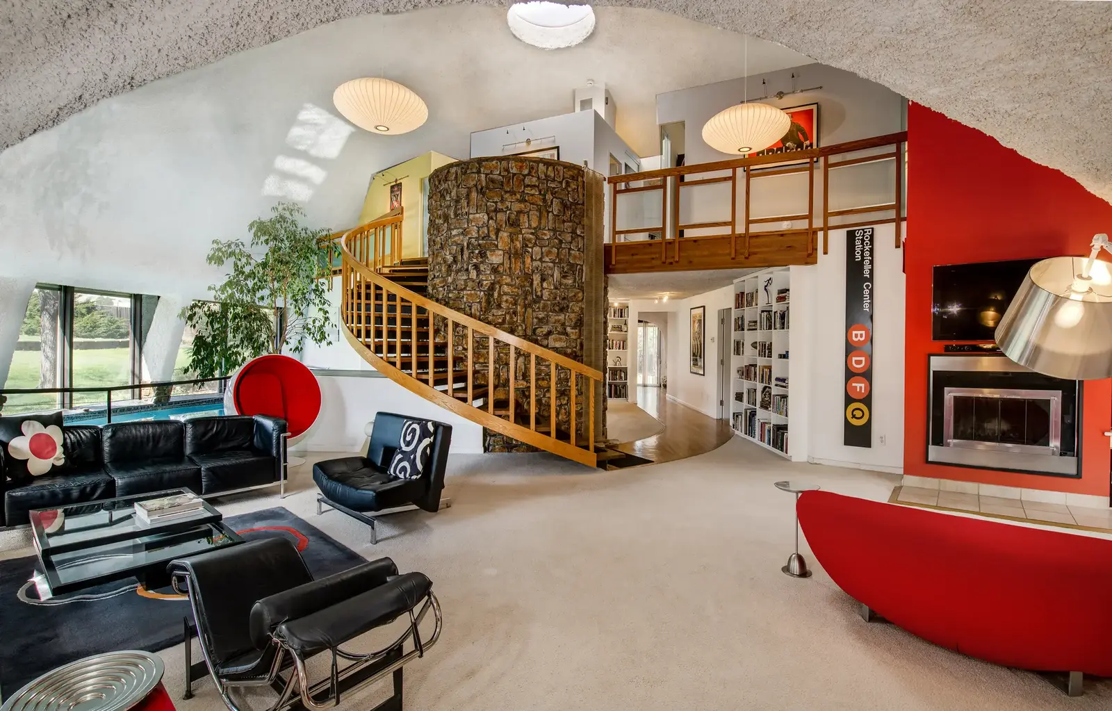 Image: Great room - Monolithic Dome Institute