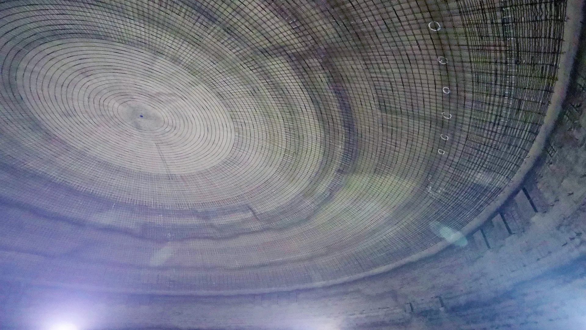 Image: Rebar latticework on dome portion - Monolithic Dome Institute